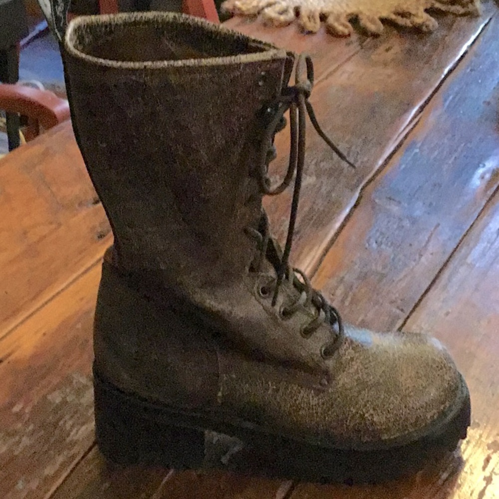 Vintage Muro 1970’s Distressed Platform Boots - Gem